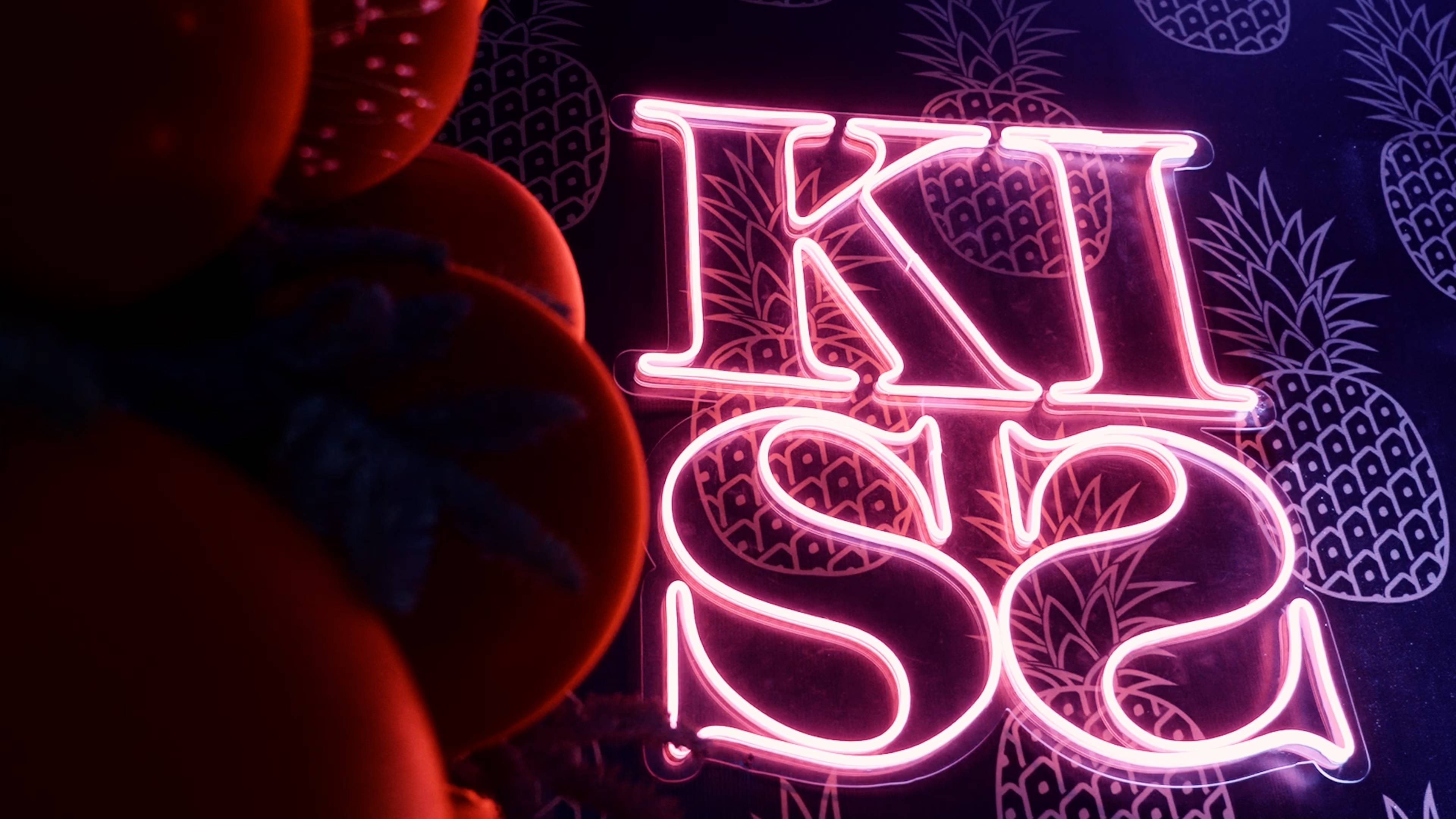 Встреча Нового года в ресторане Кисс