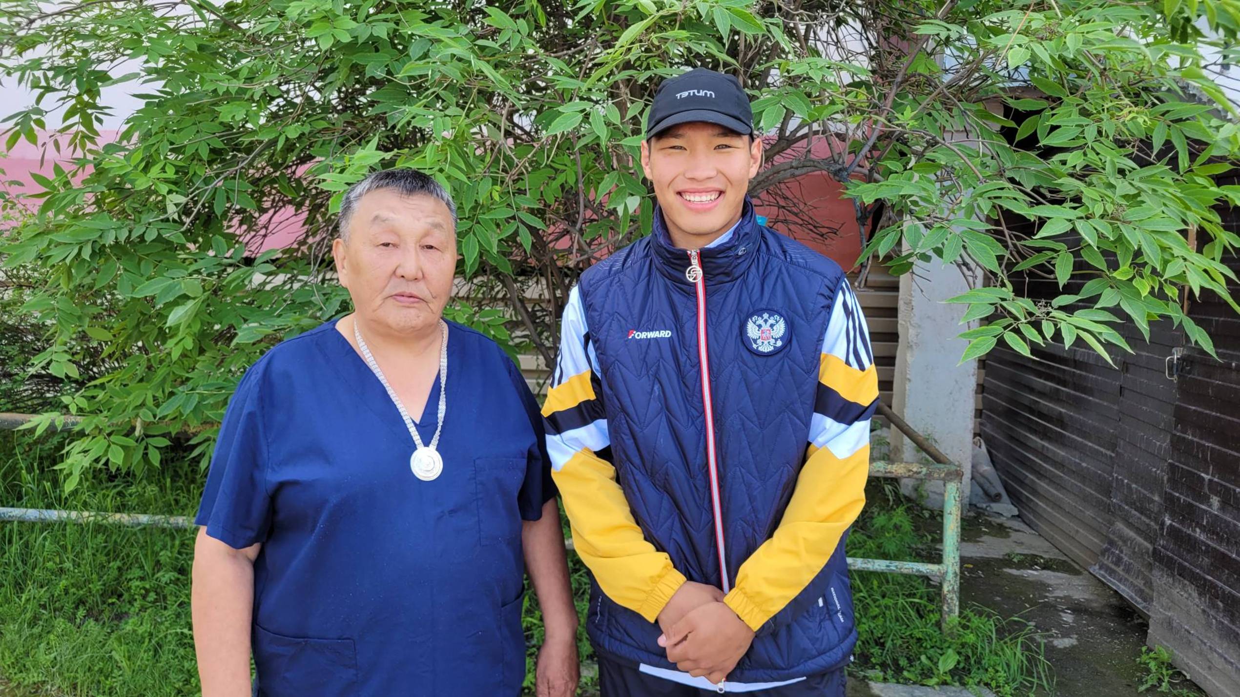 Эмчит Виктор Кривошапкин: "Дьулуур Чыпчаала" - радионан биэрии Виталий Буслаев интервью: 13.10.2025