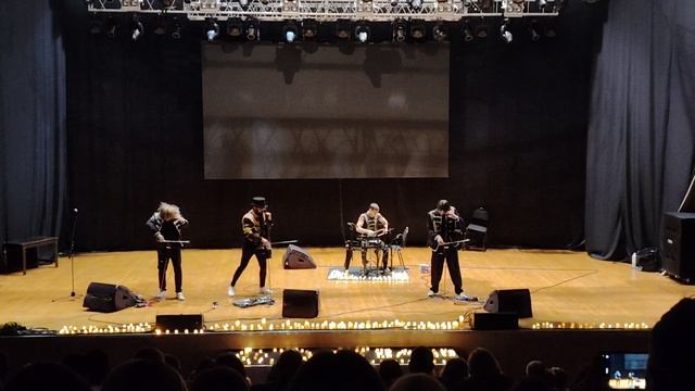 Nirvana - Smells like teen spirit /AC/DC - Back in Black кавер-квартет «D/C BAND»