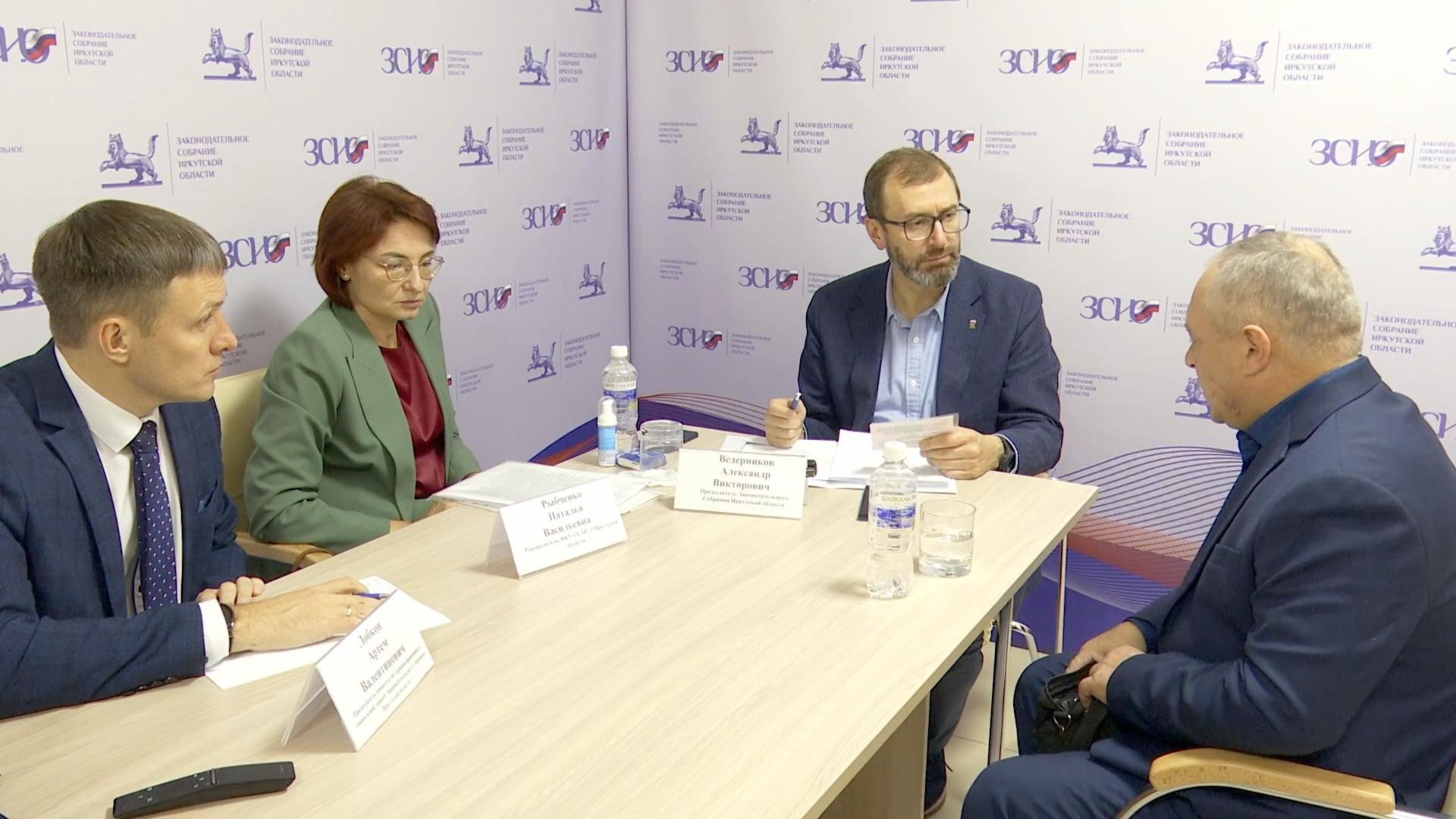 Единый день приёма: Александр Ведерников на связи с участниками СВО