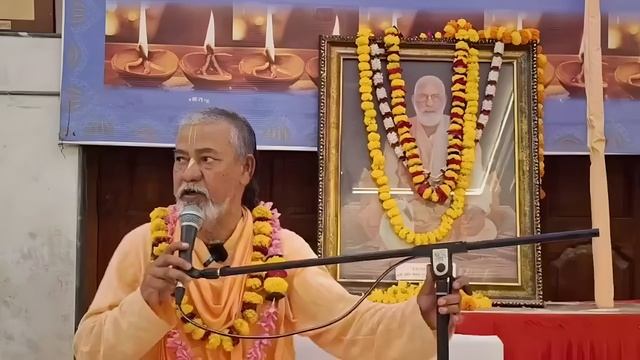 Бахулаштами. Шри Дамодараштака, стих 2 и 3 / БВ Мадхава Махарадж (14 октября 2025, Говардхан)