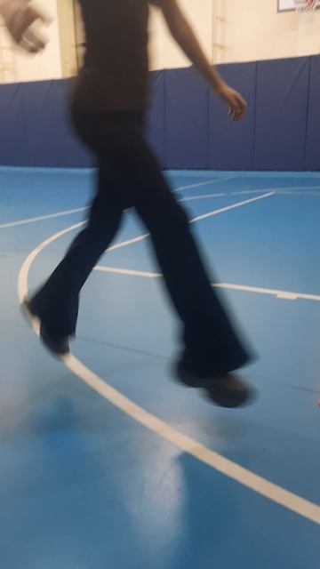 урок физры 1 часть