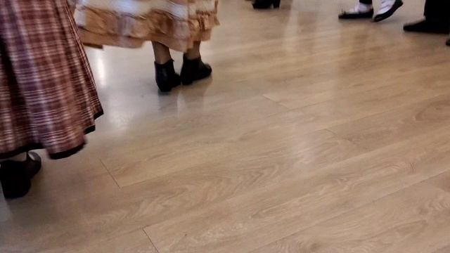 4.8. 2025.09.25. Па де баск.