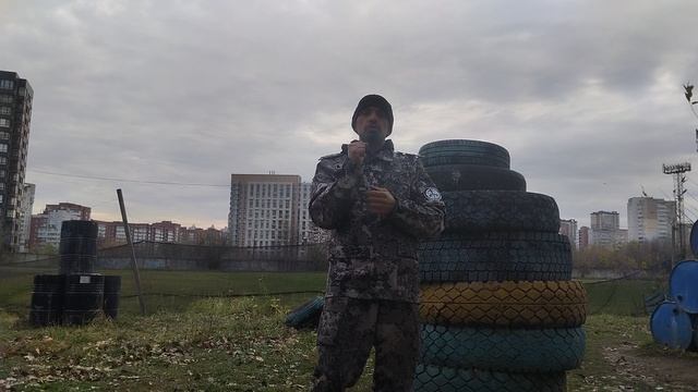 Кулак при ударе. Спорт и "улица".