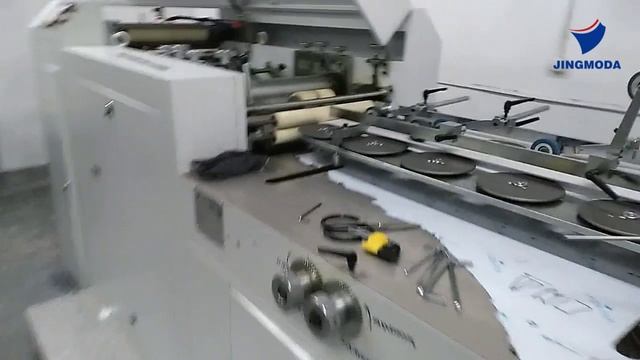Запуск JMD-L70BS станка для производства бумажных пакетов с V-образным дном для батонов