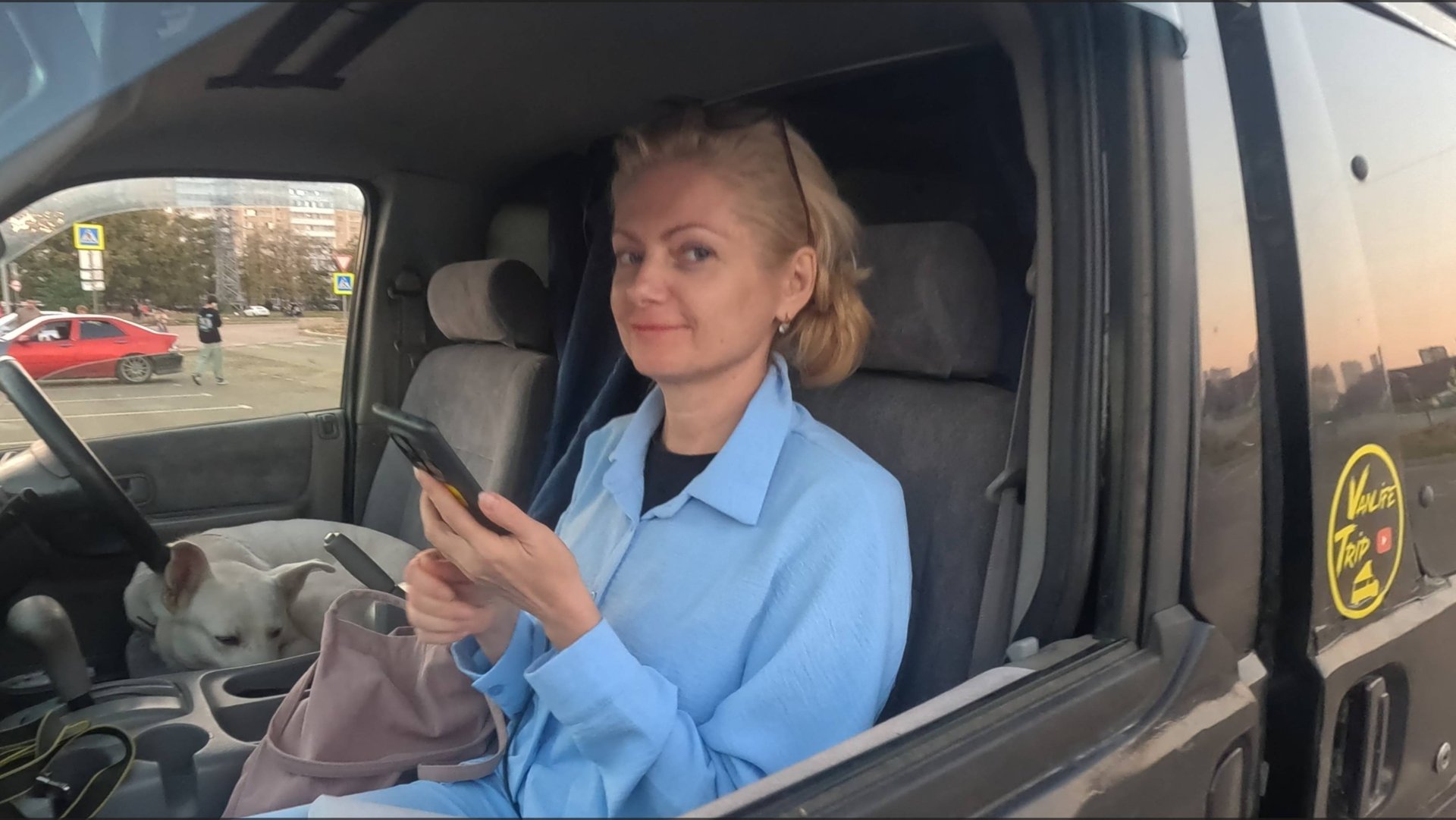 Волшебная коробка. Ремонт в автодоме ретро бусе движется к завершению. 5 серия.