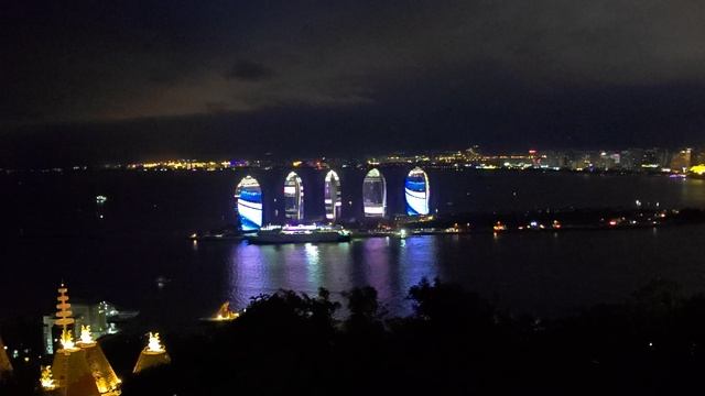 парк Олень повернул голову