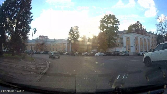 По Внутреннему Радиусу ©20251009