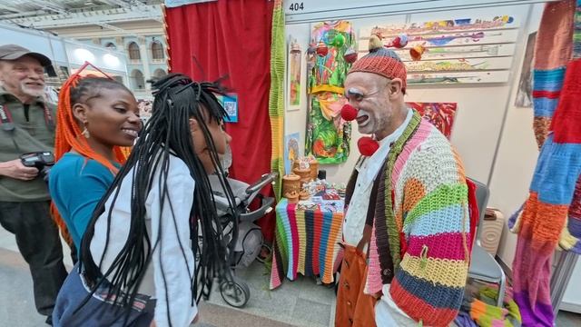 Выстака "Искусство куклы" - поиск куклы для чревовещания