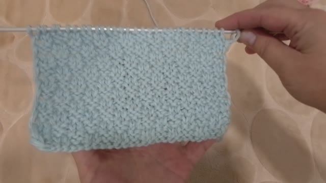 Узор спицами. Шахматка из 2 - х лицевых и 2-х изнаночные петель. Двухсторонний