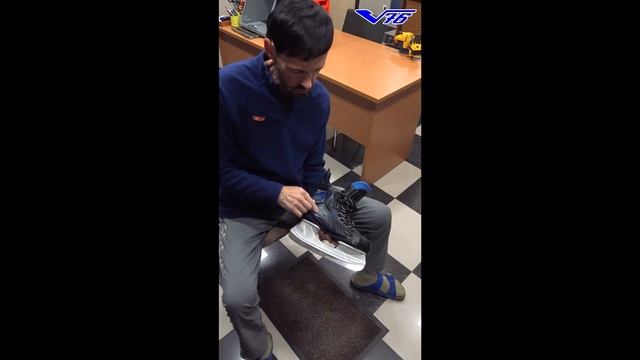 Термоформовка хоккейных коньков.