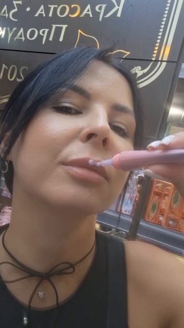 БАЛЬЗАМ ДЛЯ ГУБ «ПИТАНИЕ И ВОССТАНОВЛЕНИЕ» №3 ВИНОГРАД CATHY DOLL