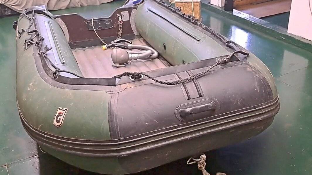 Ремонт лодки Гольфстрим