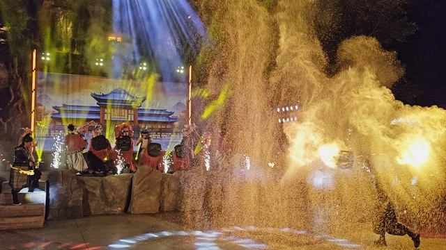 Фаер шоу в Романтик парке(2)