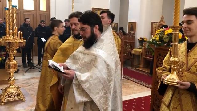 Митрополит Игнатий совершил Божественную литургию в Свято-Алексиевском женском монастыре г. Саратова