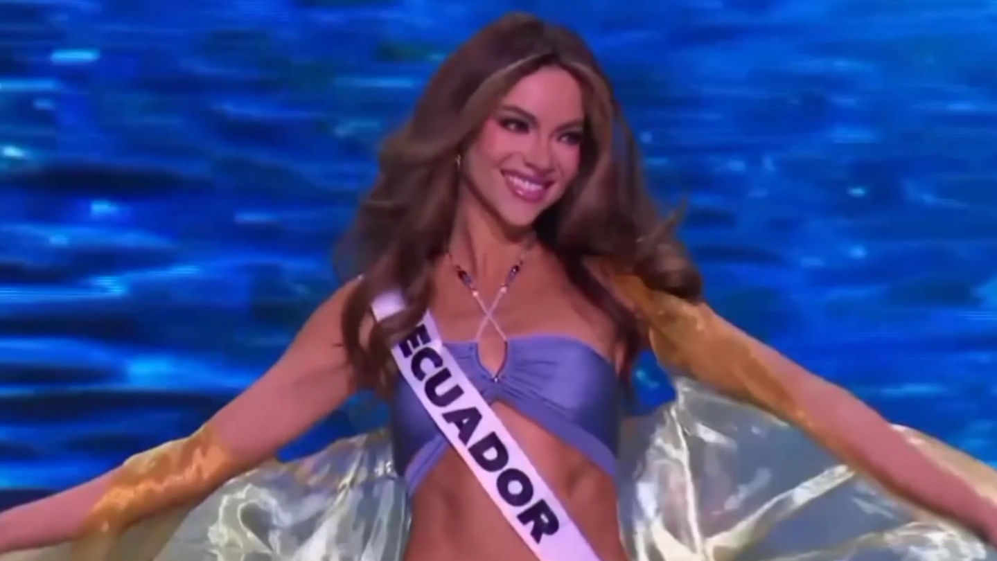 Эквадор Мисс Вселенная 2024 (73) Дефиле в купальнике Ecuador Mara Topic Miss Universe 2024 (73)