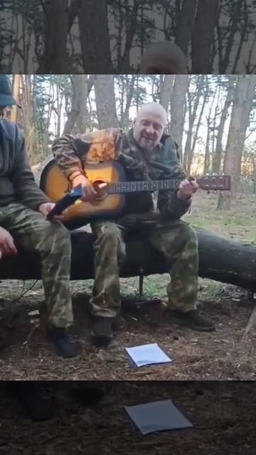 Я долго песен не писал и не играл...