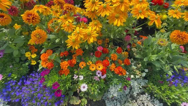 САМЫЕ КРАСИВЫЕ ЦВЕТОЧНЫЕ САДЫ В Мире! Дизайн сада на Острове Макино и Умиротворяющая Музыка