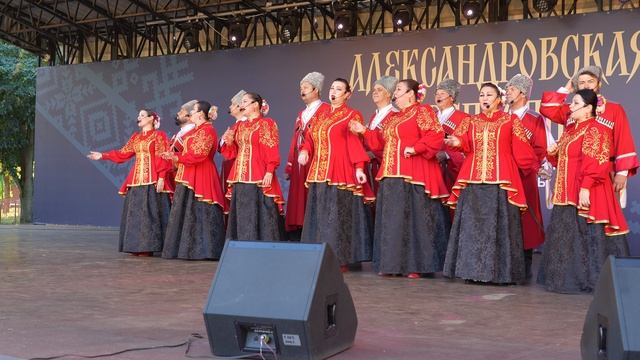 Выходил на поля молодой агроном. Ансамбль Колос. 2025 г. 4K(UHD).