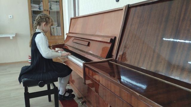 Астраханцева София Викторовна   В.Моцарт Менуэт