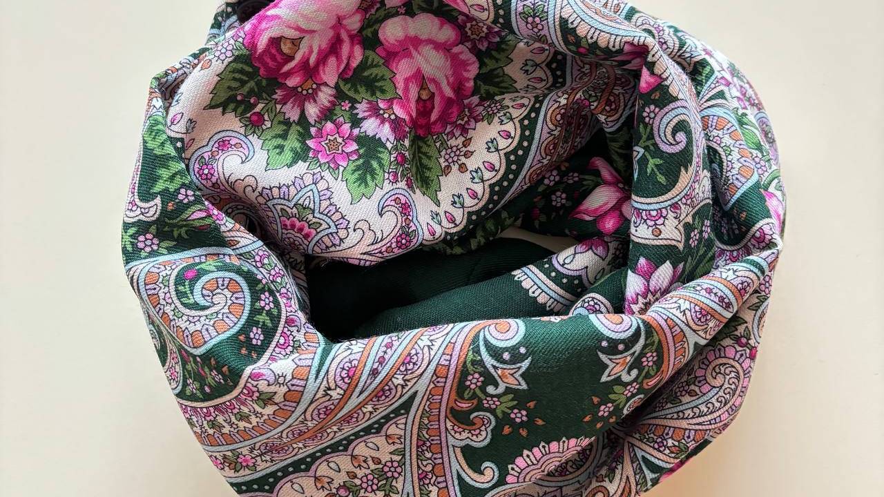 Снуд из шерстяного павловопосадского платка "Зачарованный лес"