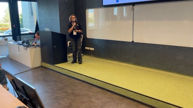 251008 Шафигуллин Азамат Стиль "Я живу"