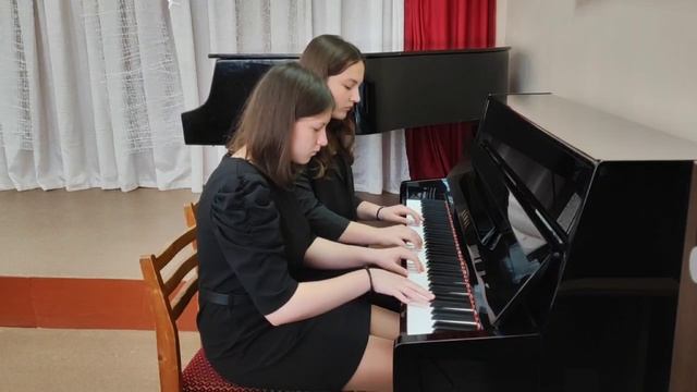 И.Тамарин "Старинный гобелен" Солопова Эвелина и Малышева Алина