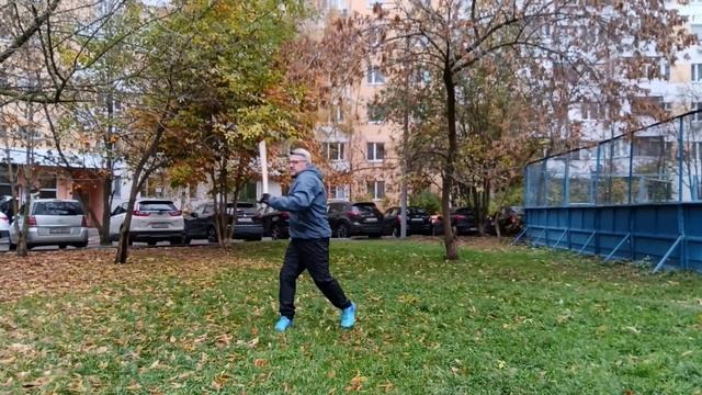 Упражнения с деревянным трёхсекционным цепом Сань-цзе-гунь (8)