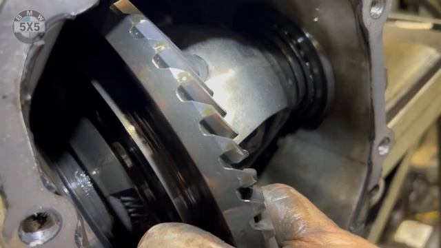 Потоковая неисправность заднего редуктора G20. Клиент обратился вовремя, редуктор можно сделать!