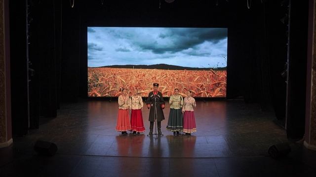 14. «Баллада о сыне» – Образцовый ансамбль народной песни «Калинка»