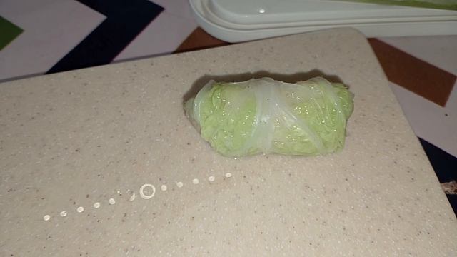 🥟🍃 Нежные голубцы из пекинской капусты с соусом мацони — быстро и полезно! 🌱✨