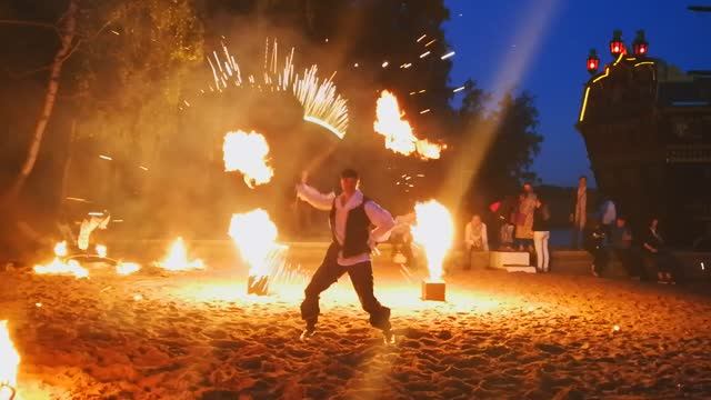 Пиратское огненное шоу