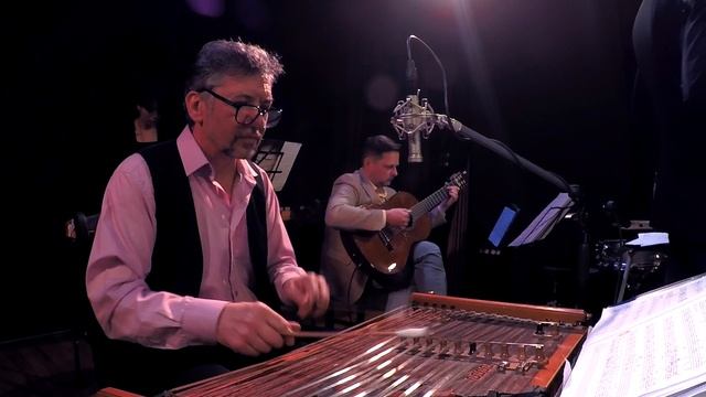 Чардаш или "Сарасате с Монти выпивали в чардаше" - Фолк-классик бэнд «ФЫНЯФ»