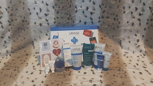 Бьюти-бокс_Urjage/Apivita от Glambox