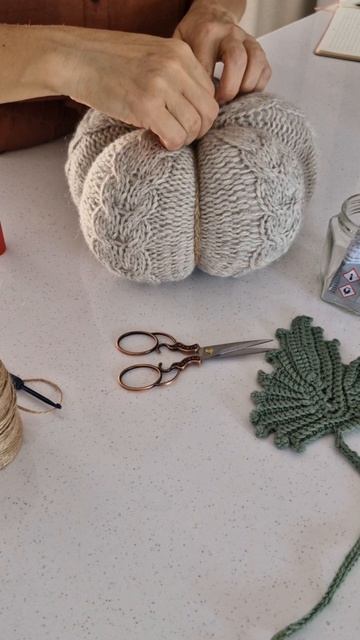 Тыква с косами. Оформление