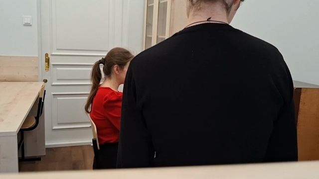 Урок вокала. Распевки и работа над произведениями