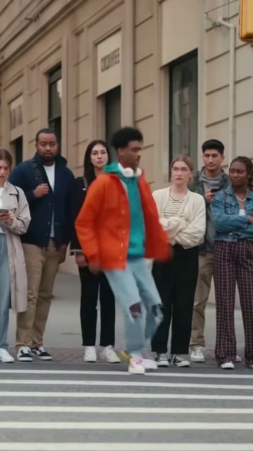 Один парень зажег всю улицу! 💥 Уличный флешмоб против хандры