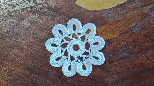 Цветочек крючком для Ирландского кружева