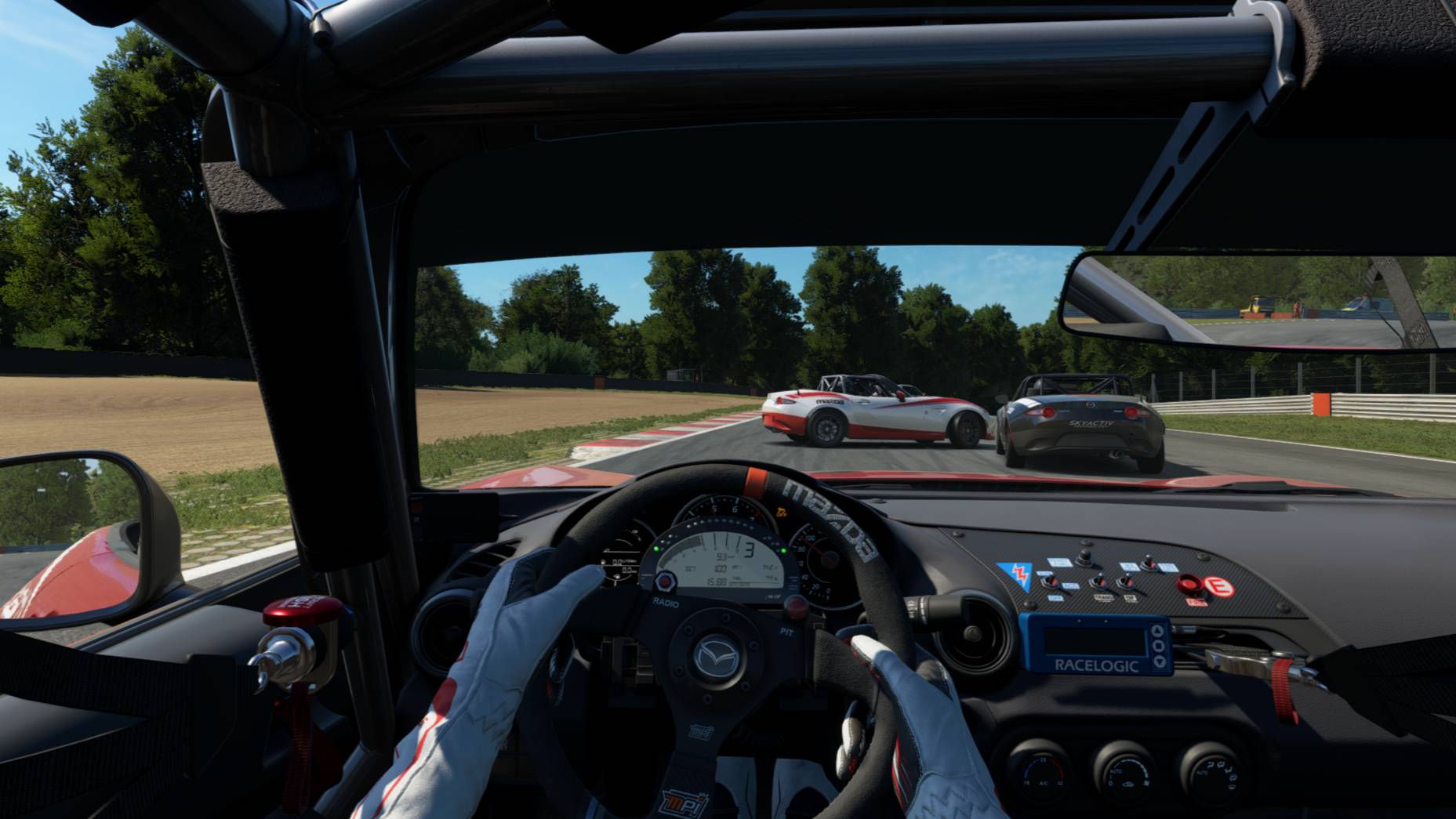 Assetto Corsa Evo. Онлайн гонка на Mazda MX5 cup. Brands hatch. 2025.10.18 - 21.46.01.01