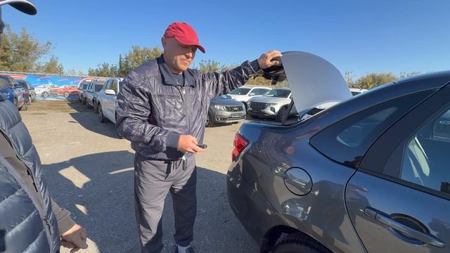 ПРИЕХАЛИ В ТРЕТИЙ РАЗ и СЭКОНОМИЛИ КУЧУ ДЕНЕГ! Забрали по отличной цене новую LADA GRANTA 2025 CLUB