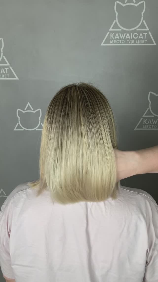 Сделали Airtouch, уже ставший классикой среди окрашиваний в блонд за последние годы! 🐚
