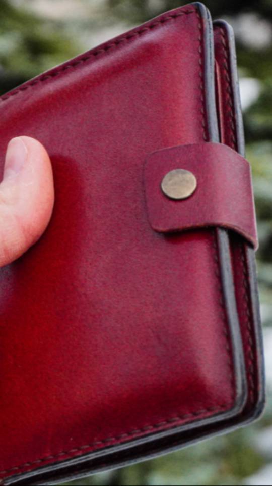 Портмоне из кожи. Ручная работа.