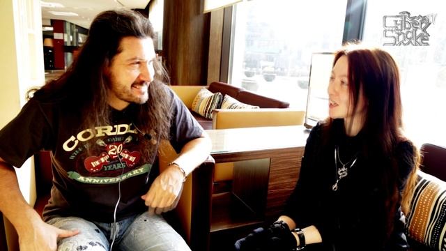 Виктор Смольский и Юлия Калашникова. Интервью для Cyber Snake TV.