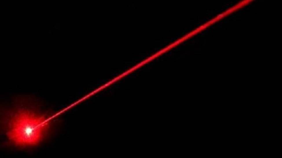 ROBLOX лазер против лавы