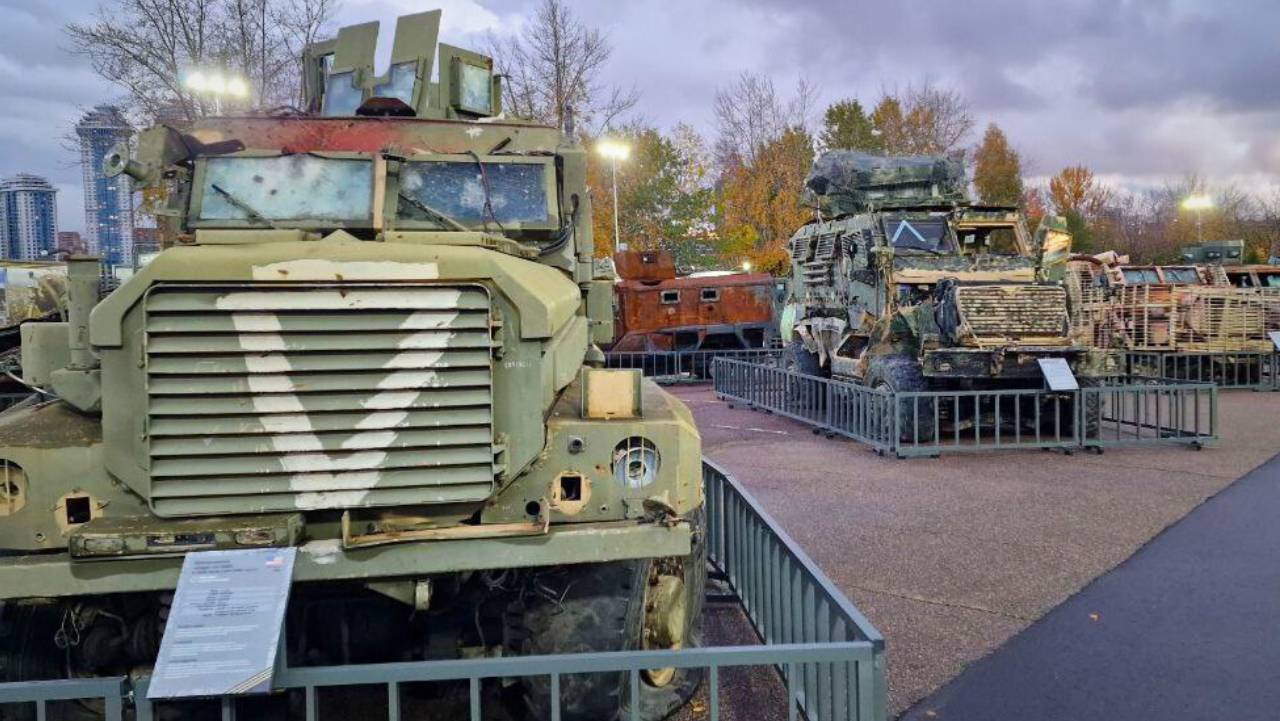 Captured NATO Equipment has appeared in the Centre of Moscow
