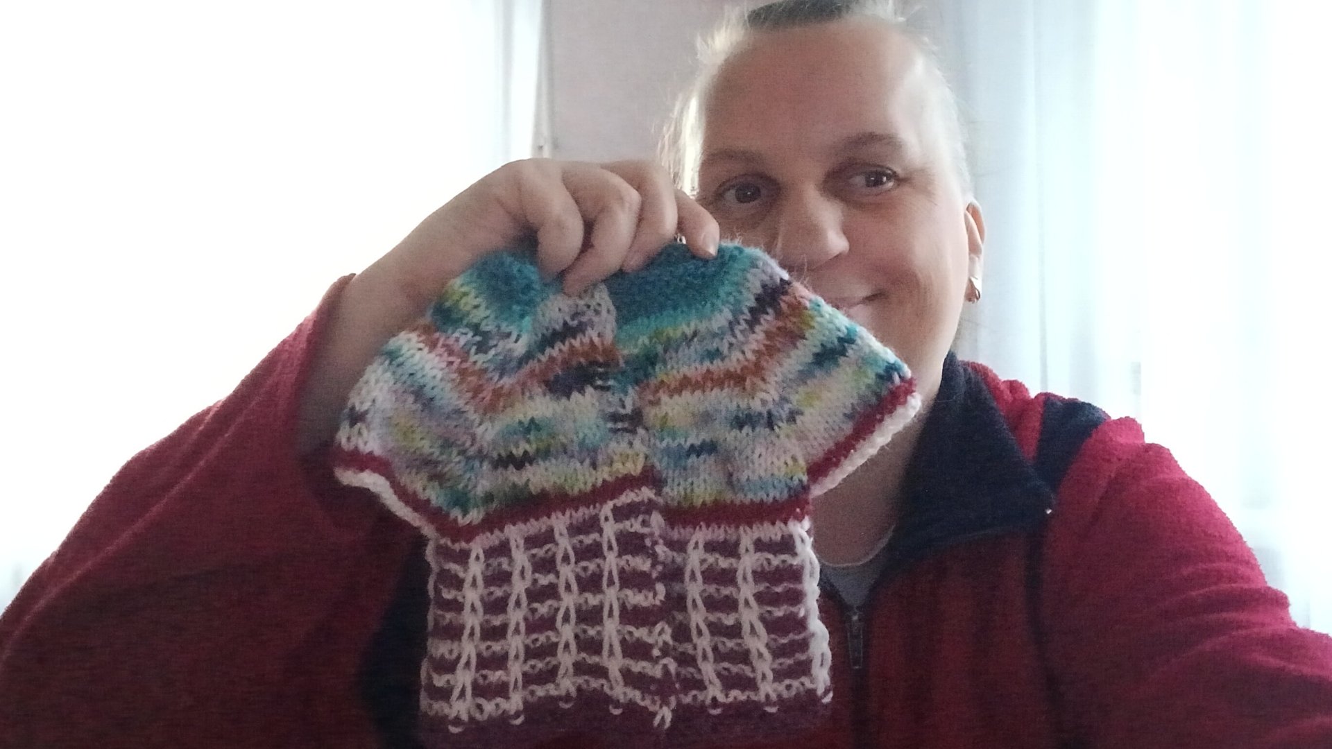 Всем доброго времени 2 готовые работы для мини малышей маме лучше