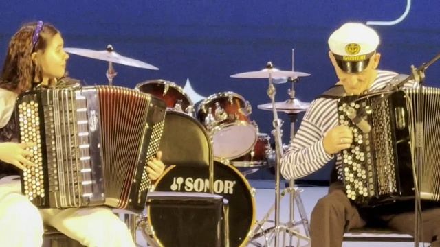 Е. Дербенко "Старый мотив" Дуэт баянистов: Алексей Силантьев и Адалина Виллер ДШИ (р.п. Линёво)