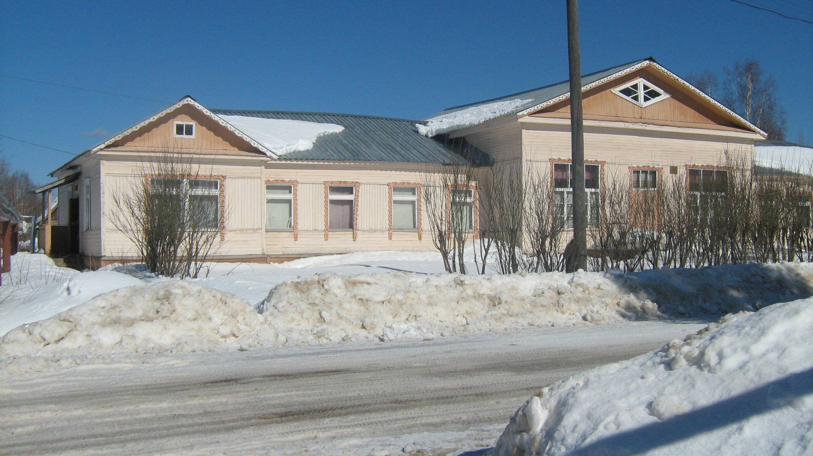 МУЗЫКАЛЬНАЯ ШКОЛА. исп. Яна   Белых. Урдомская  студия  ДЕБЮТ.