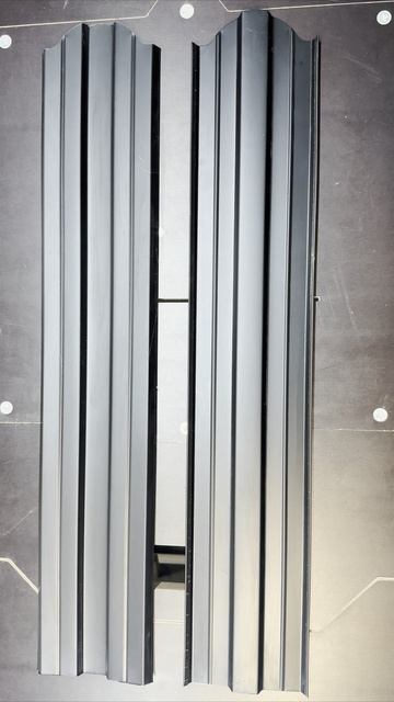 Металлический штакетник М образный RAL 9005 Матовое покрытие без текстуры