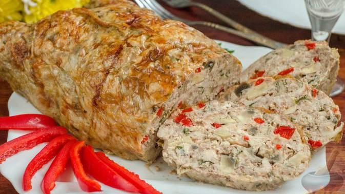 Мясной хлеб готовим на обед. ГАЛАНТИН ИЗ КУРИЦЫ, С ГОВЯЖЬИМ ФАРШЕМ И ГРИБАМИ